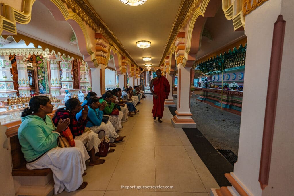 Mahamevnawa Buddhist Monastery, in Bandarawela (Sri Lanka)